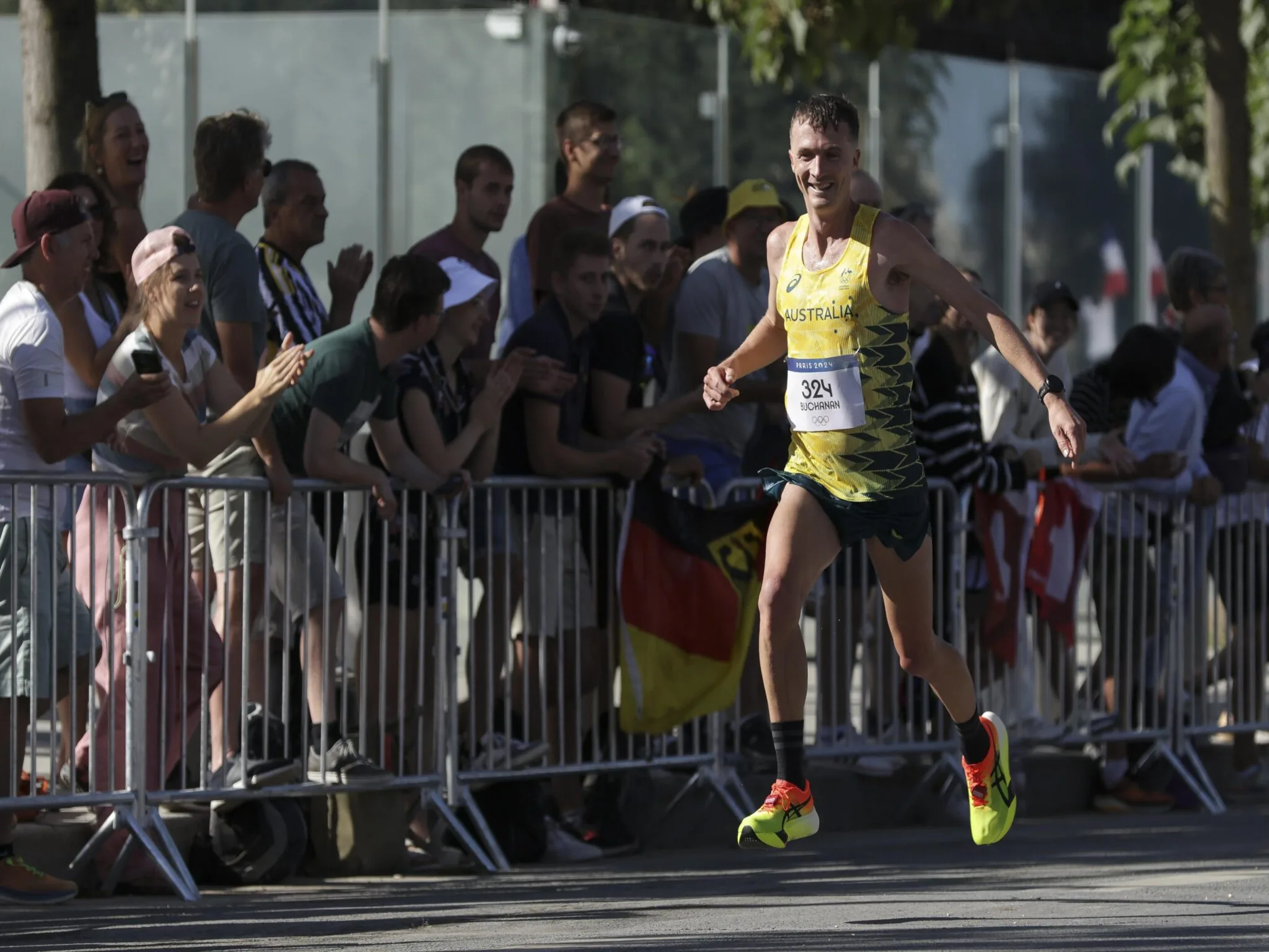 Buchanan shatters Australian Marathon record in Valencia | Australian ...